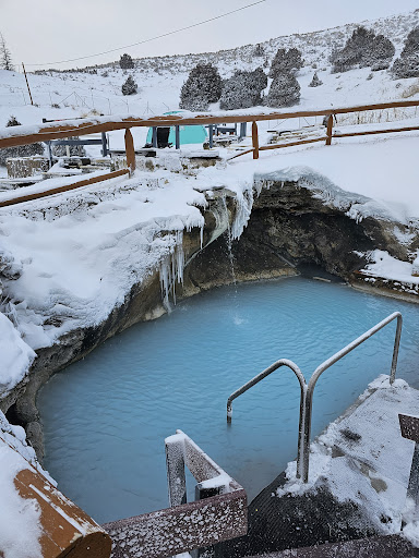 Hot Sulfur Springs Resort: Info, Price, Temperature and Features