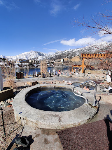 Iron Mountain Hot Springs: Info, Price, Temperature and Features