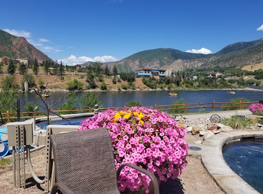 Iron Mountain Hot Springs: Info, Price, Temperature and Features