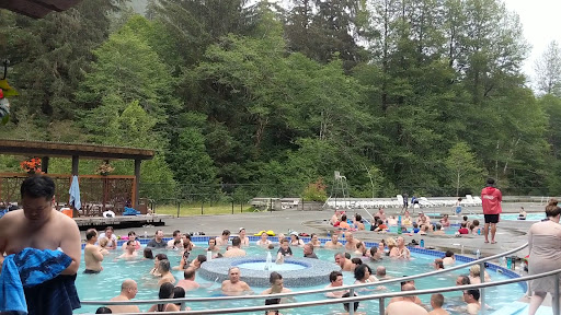 Sol duc Hot Spring: Info, Price, Temperature and Features