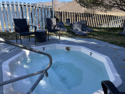 21 Best Hot Springs in Nevada: Info, Map, Pricing
